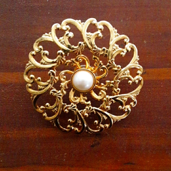 Filigree | Jewelry | Filigree Round Pin | Poshmark